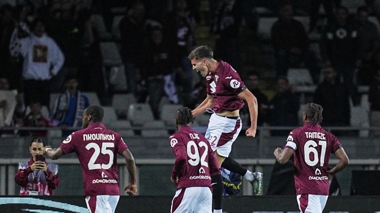 Genoa-Empoli 3-1: liguri agli ottavi contro l'Atalanta. Il Torino batte ...