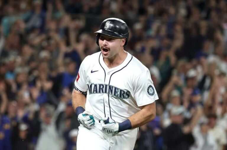 Cal Raleigh’s 60th home run powers Mariners to AL West title