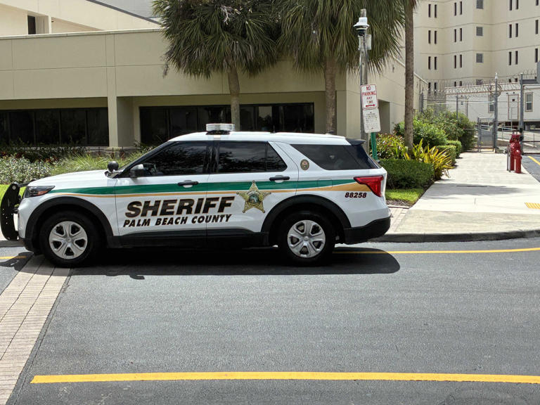Pedestrian dead after collision with vehicle in West Palm Beach