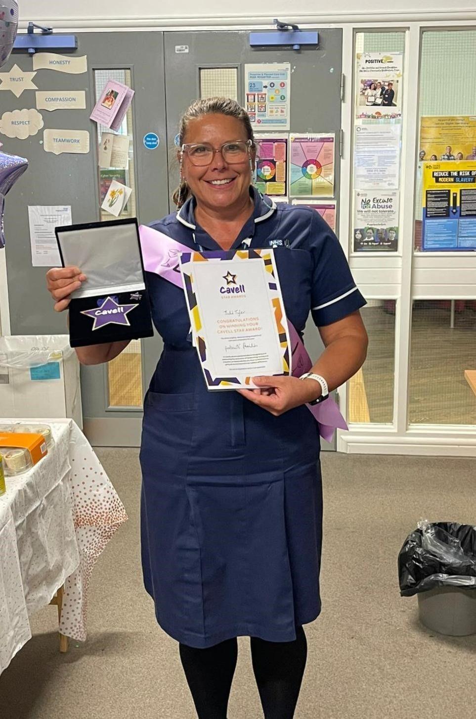 Nurse who provided exceptional care to a patient and her family wins ...