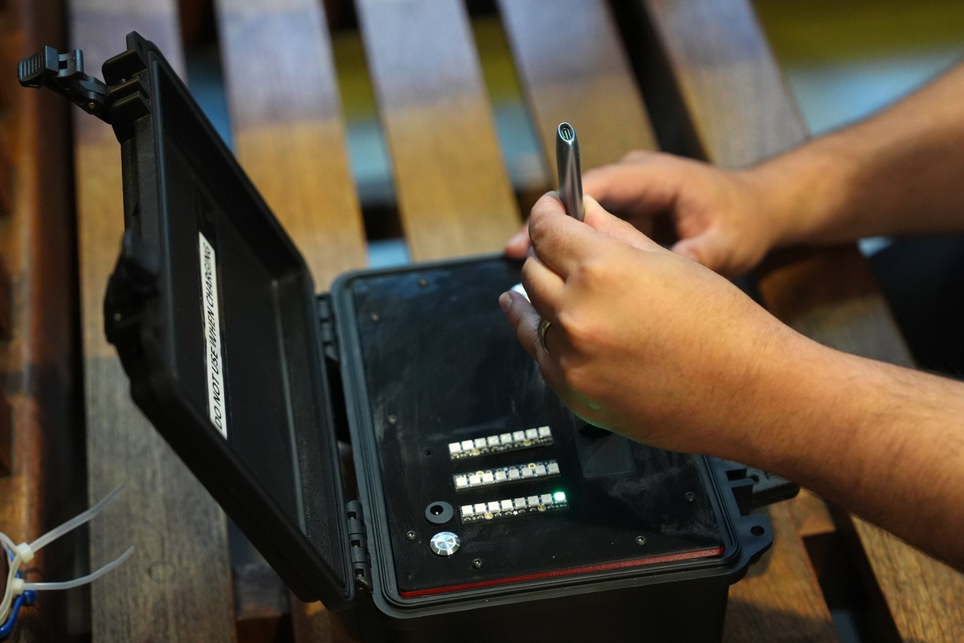 Police use new tech to tackle vape spiking on Thames