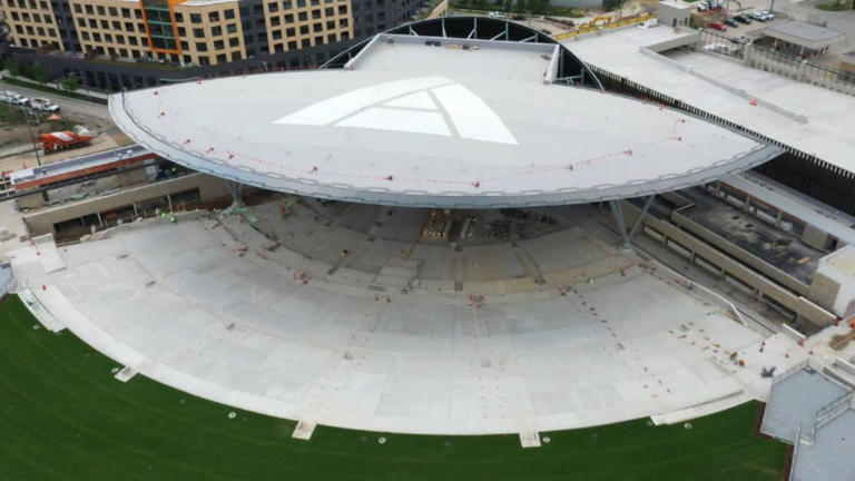 Acrisure Amphitheater announces grand opening concert