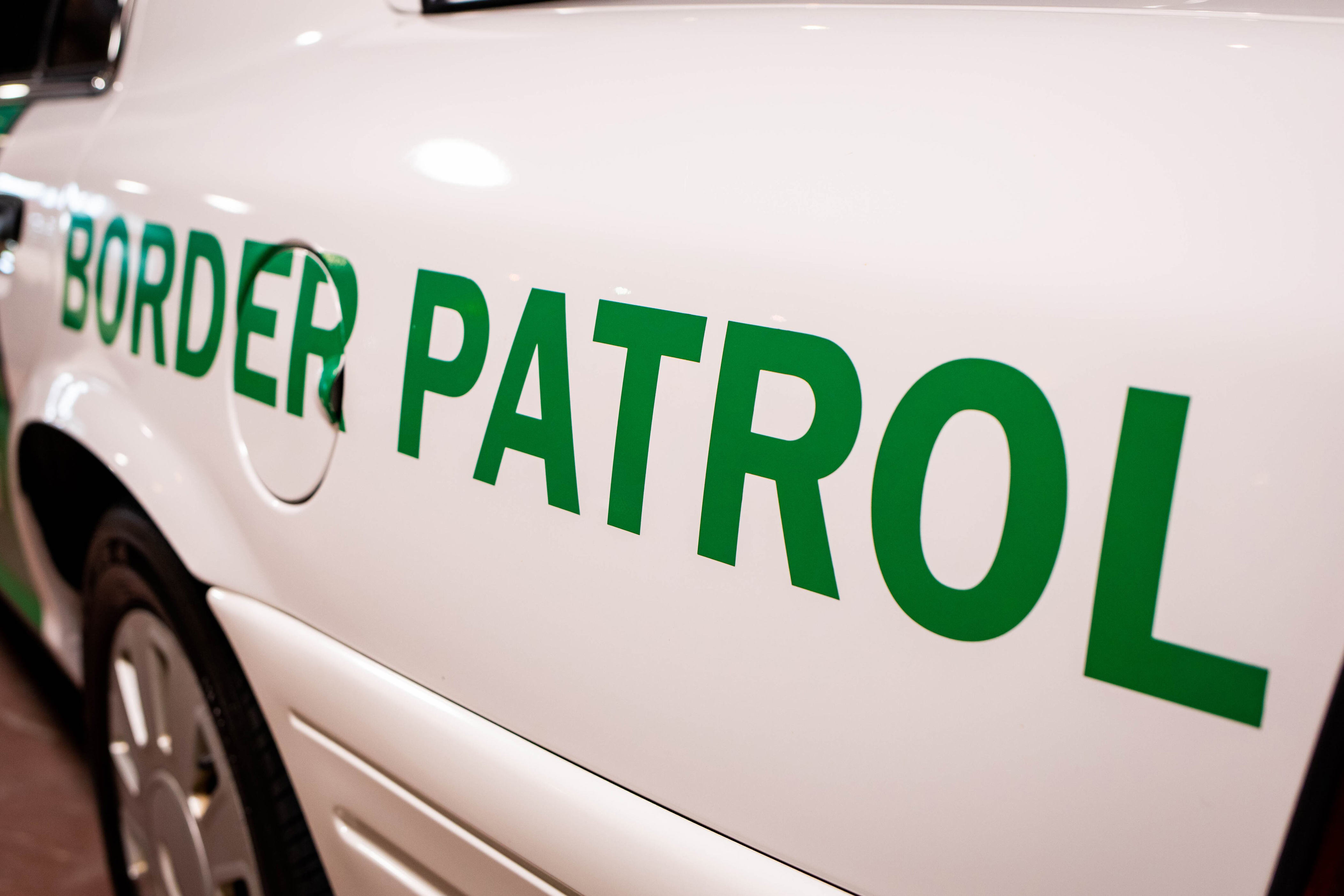 BP arrests smuggler, 5 migrants after chase in Laredo sector
