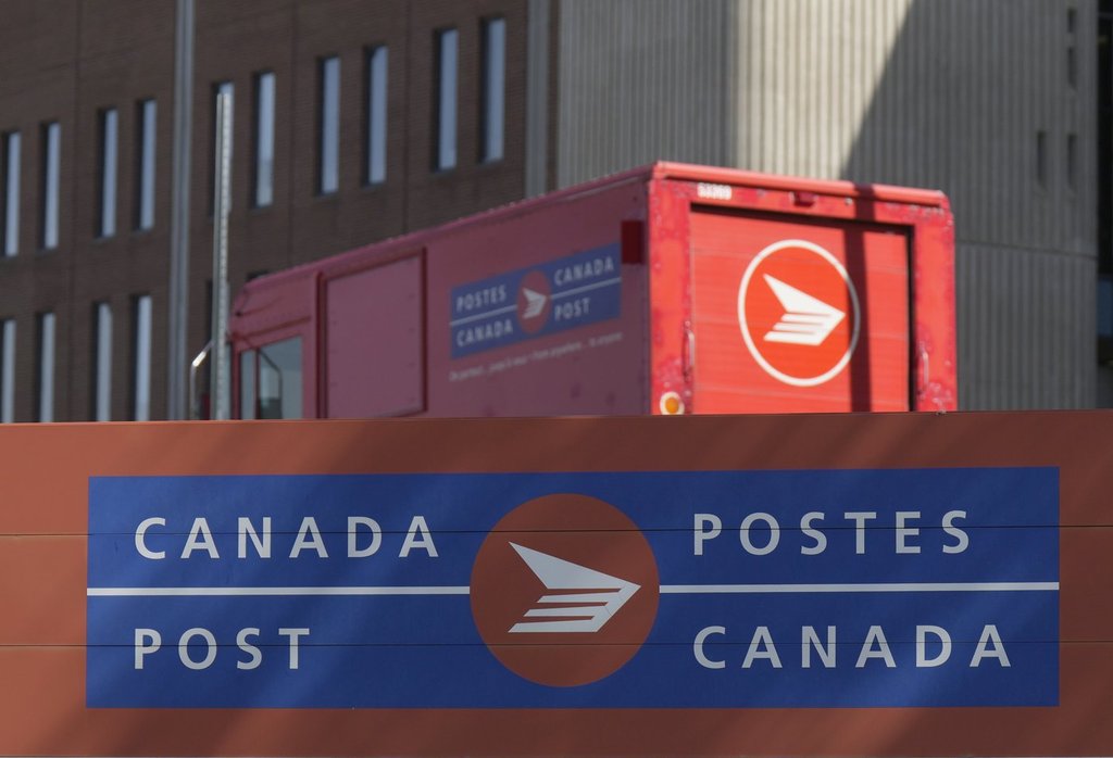 Canada Post union launches strike after Ottawa announces delivery changes