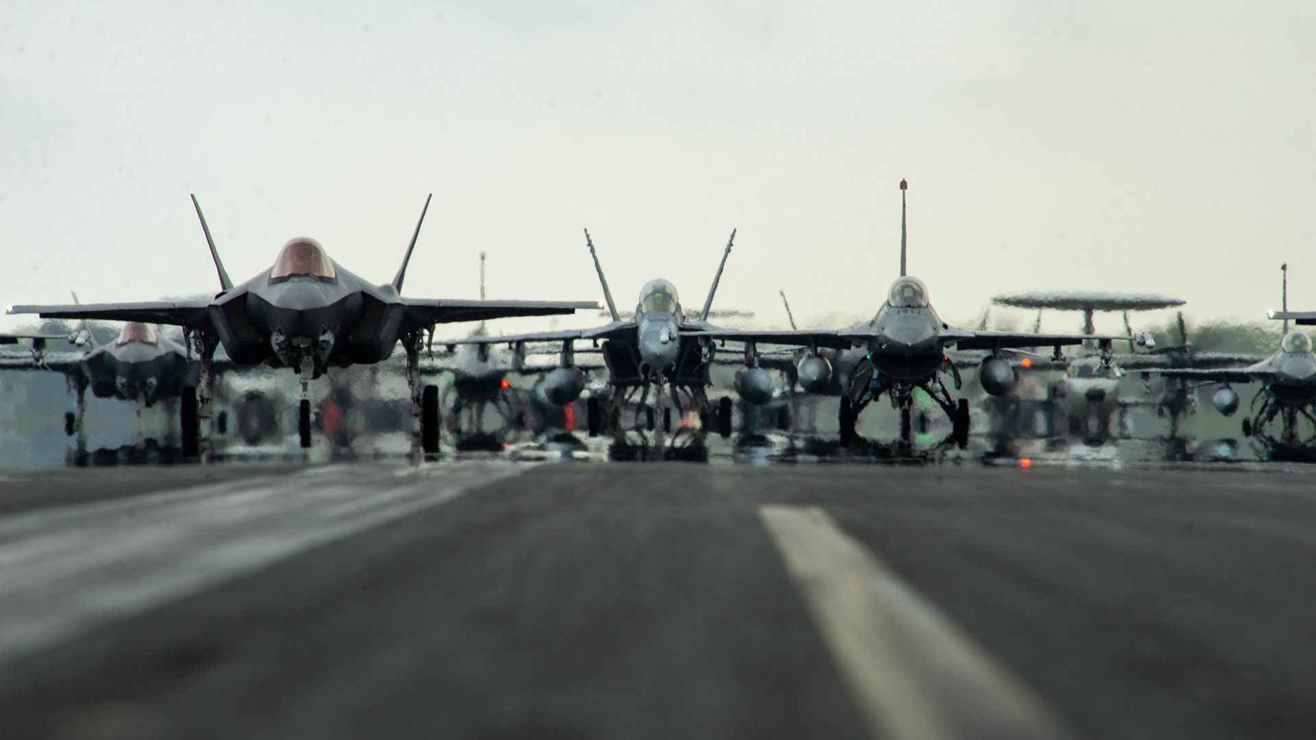 Boeing Vs. Lockheed: Who Has The Best Selling Military Aircraft Of All ...