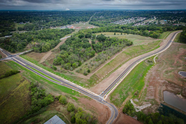 Long-term project expanding Kansas Expressway to the south is complete