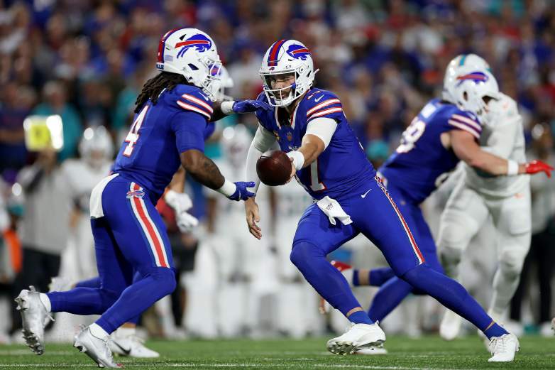 New Photos of Josh Allen’s Wife Hailee Steinfeld at Bills Game Turns Heads
