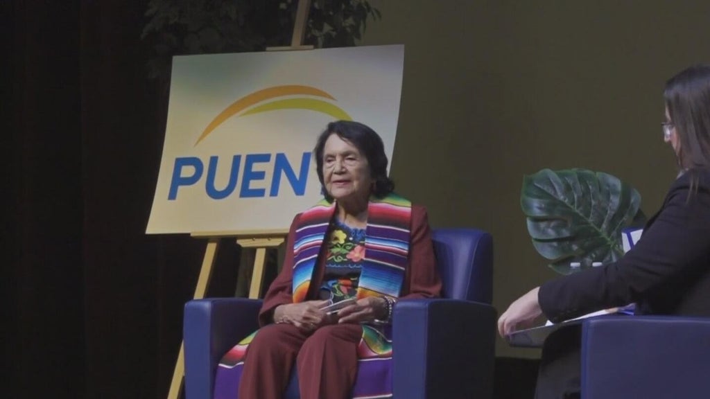 Legendary activist Dolores Huerta returns to alma mater Delta College ...