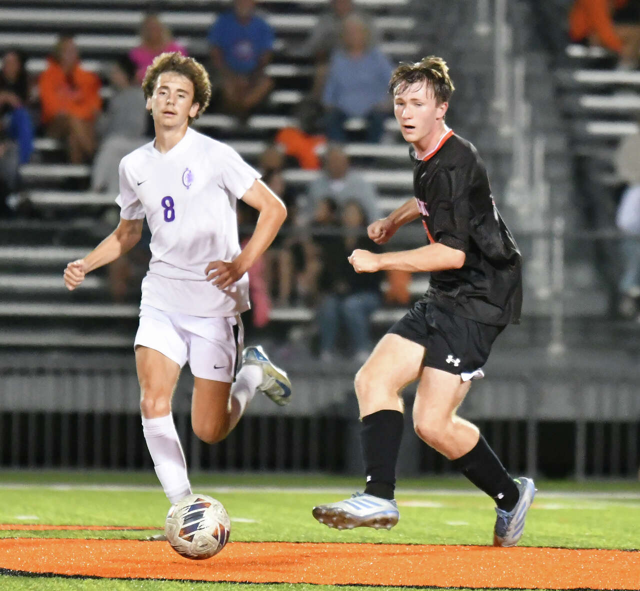 Second-half scoring barrage lifts EHS past Collinsville