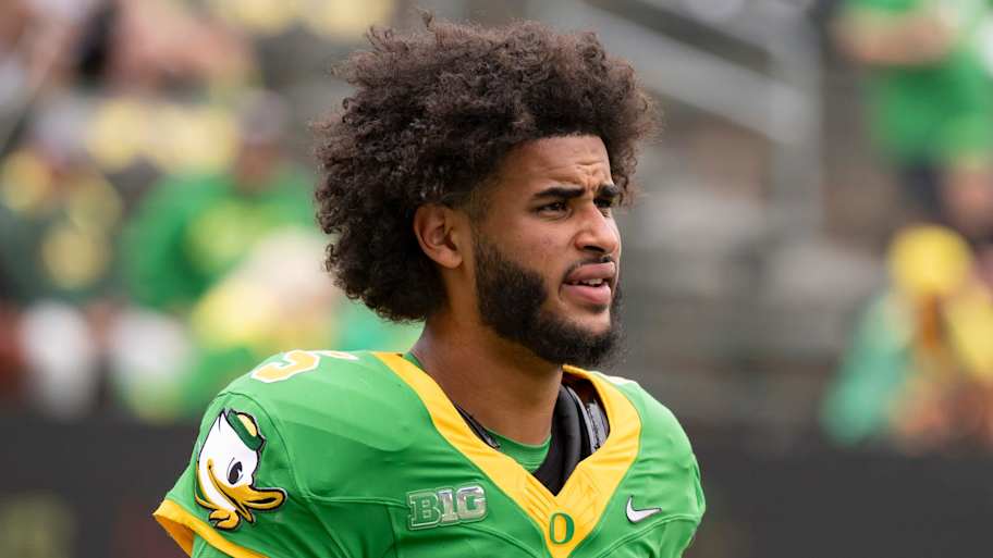 Oregon Ducks Quarterback Deemed Front Runner For Heisman Trophy