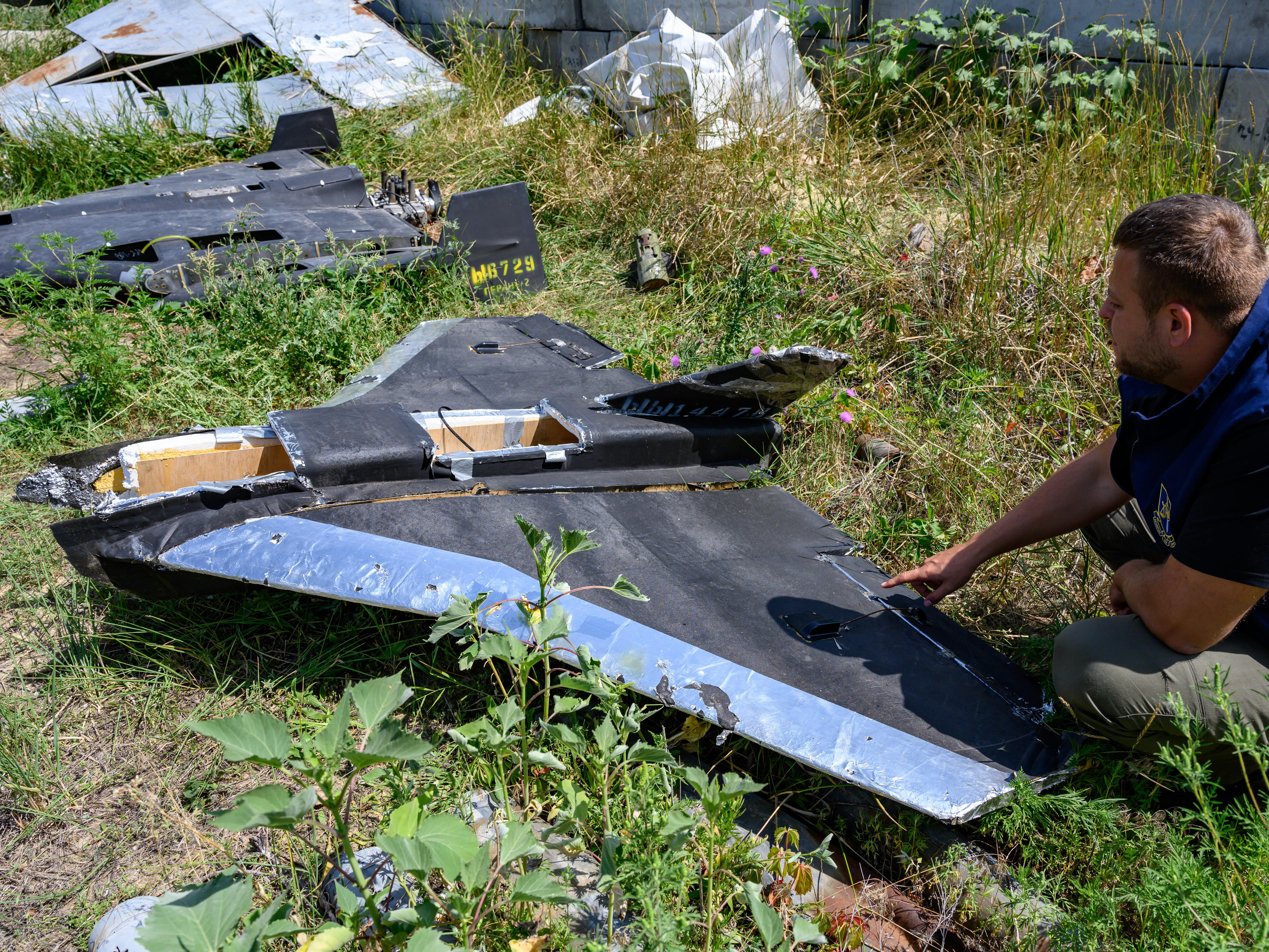 A Russian decoy for the Shahed was found with cameras on its back ...