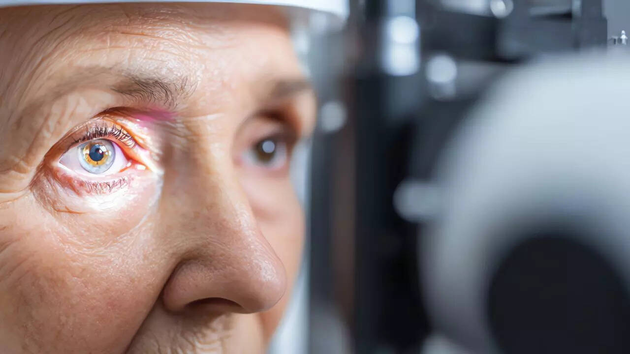 6 foods that increase cataract risk and harm your eye health