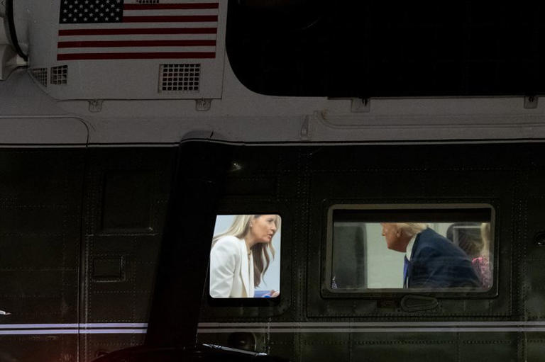 Donald Trump spotted sternly waving finger at Melania in awkward ...