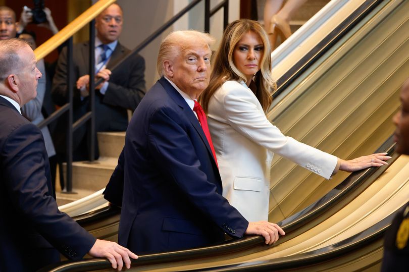 Donald Trump spotted sternly waving finger at Melania in awkward ...
