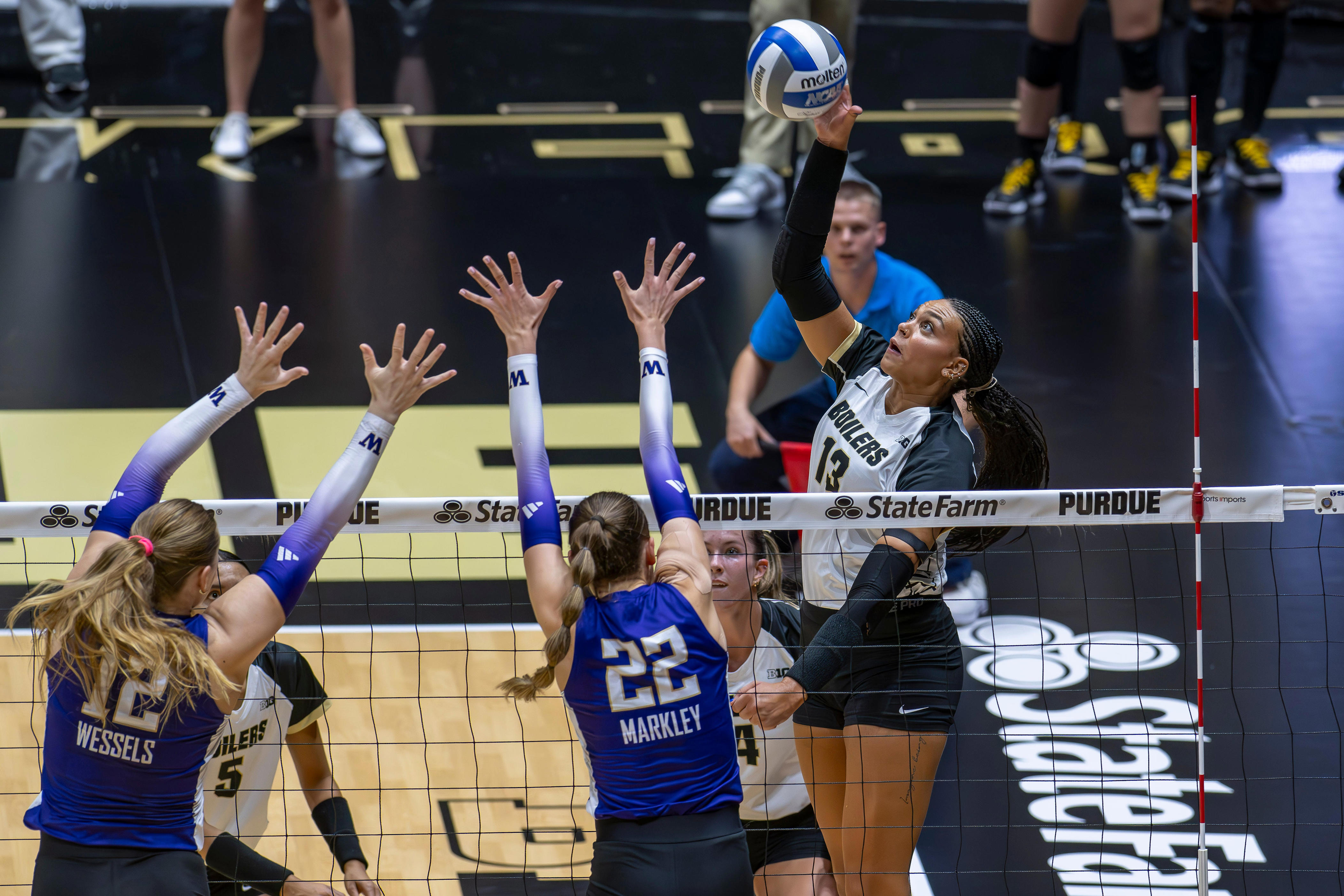Perfect timing unites Purdue volleyball with 'clutch' transfer