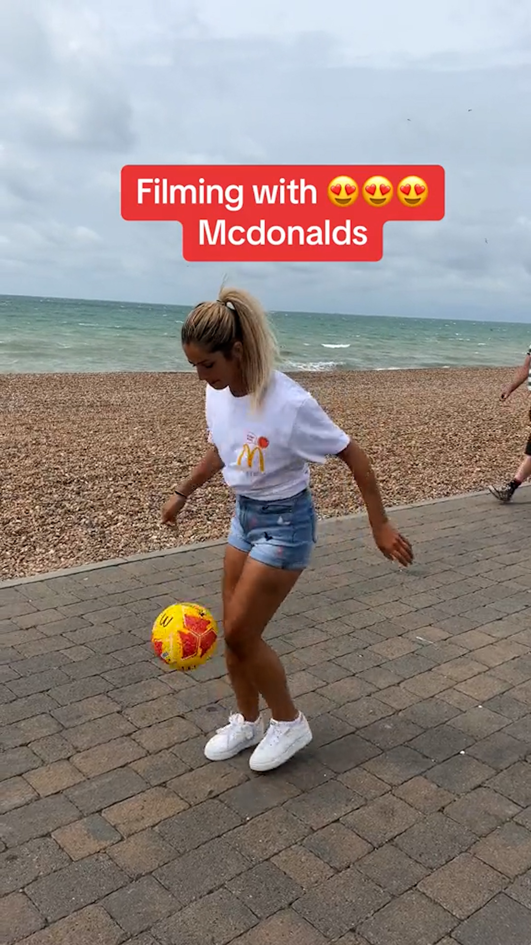 Inspiring Ball Juggling Styles