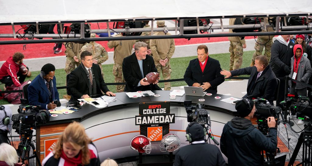 Fox radio host named guest picker of ESPN's 'College GameDay'