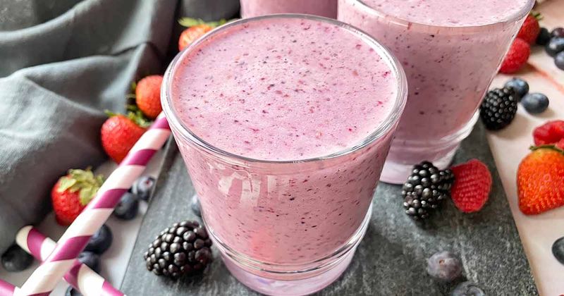 10 Most Popular Smoothies To Start Your Morning