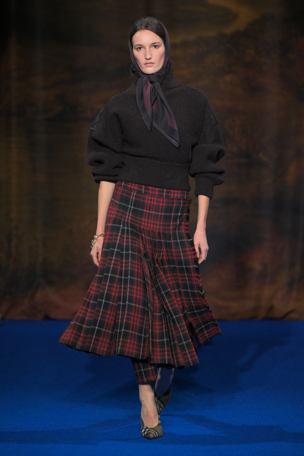 It's Time to Retire Your Summer Skirts—Plaid Midis are Our Autumn Essential
