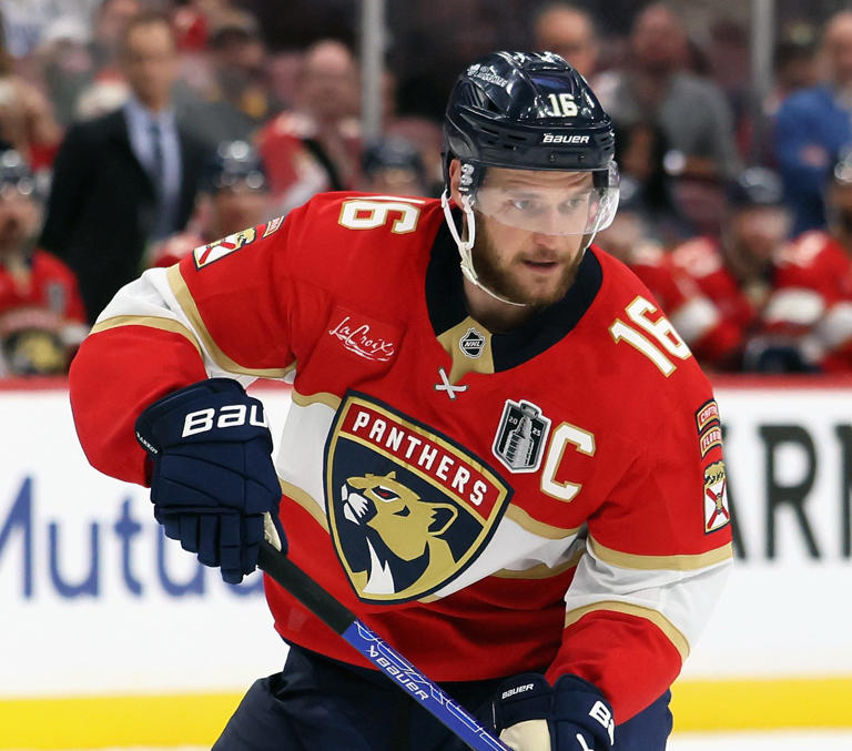 Florida Panthers Coach Responds To Concerning Aleksander Barkov Injury