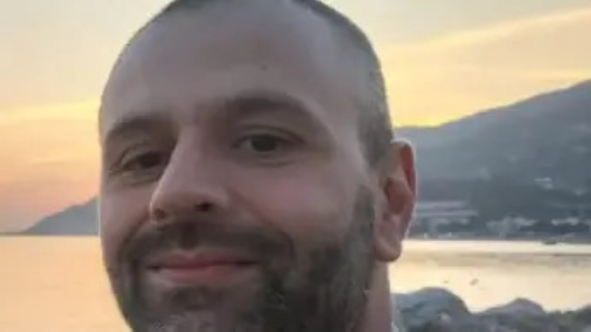 Michele D’Angelo, il docente italiano detenuto da agosto in un carcere ...