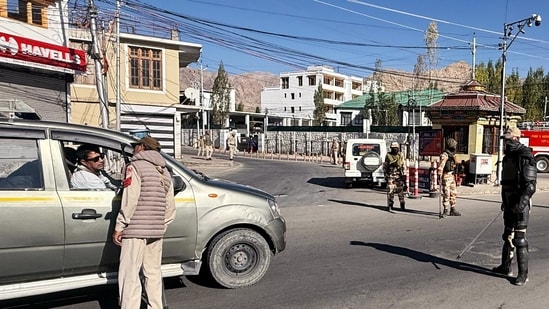 Internet suspended in Leh after activist Sonam Wangchuk's arrest
