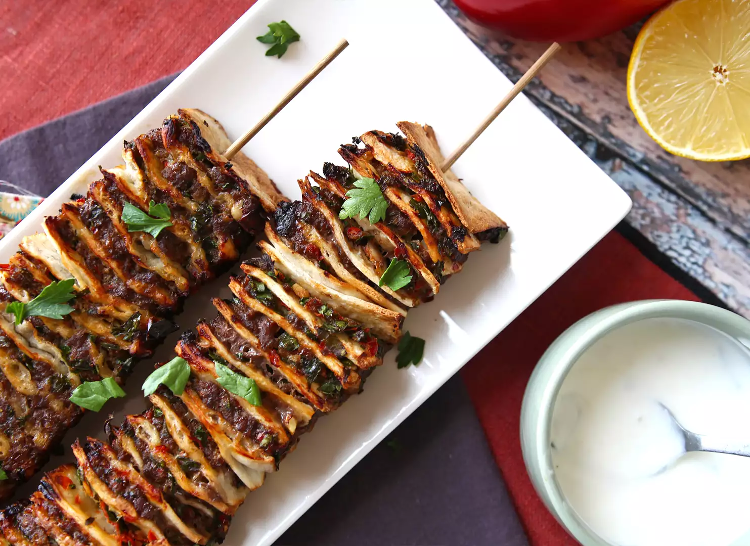 Lavash kebab s tortillami, slavný snadný kebab pečený v troubě!