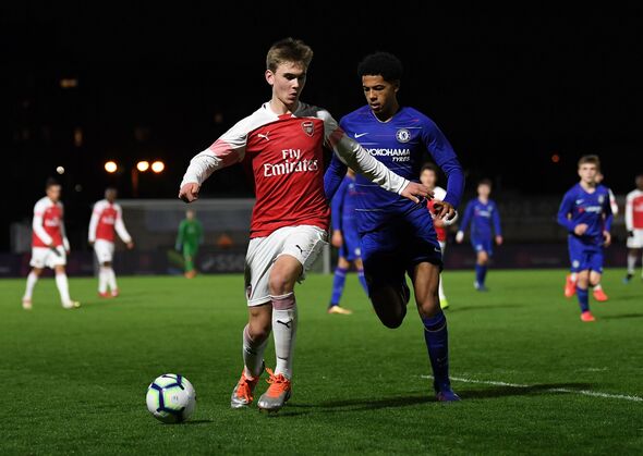Arsenal send touching tribute as former player Billy Vigar dies after ...