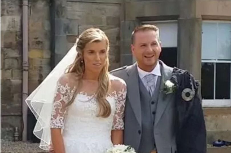 Santa surprises schoolgirl with early Christmas as dad has just days to ...