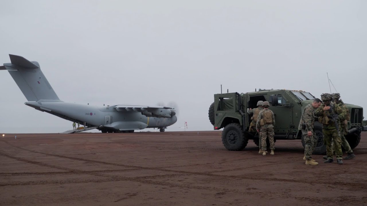 Marines Get Airlifted in NATO Arctic Exercise