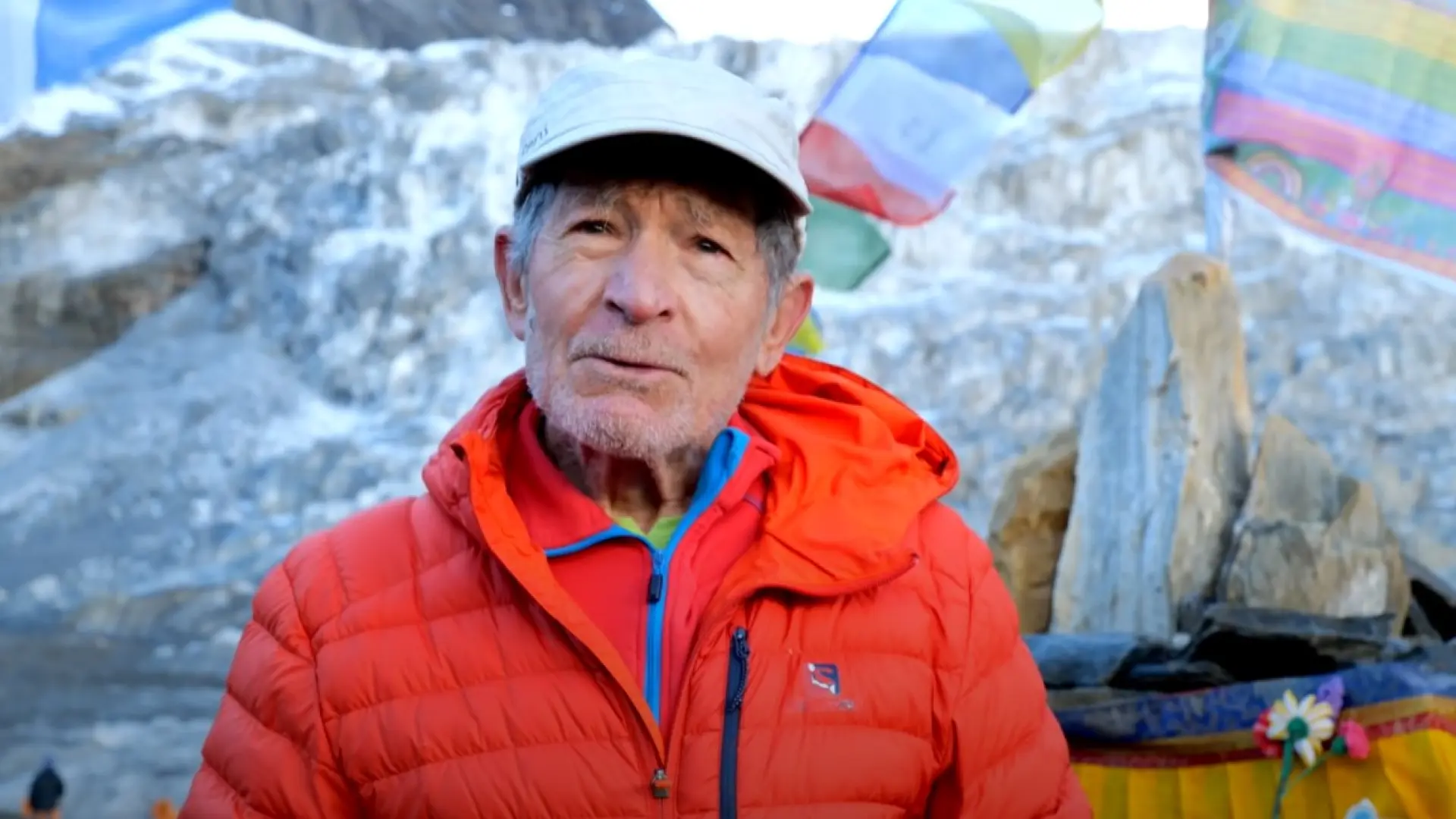 Histórico Carlos Soria: bate el récord mundial al coronar la cima del ...