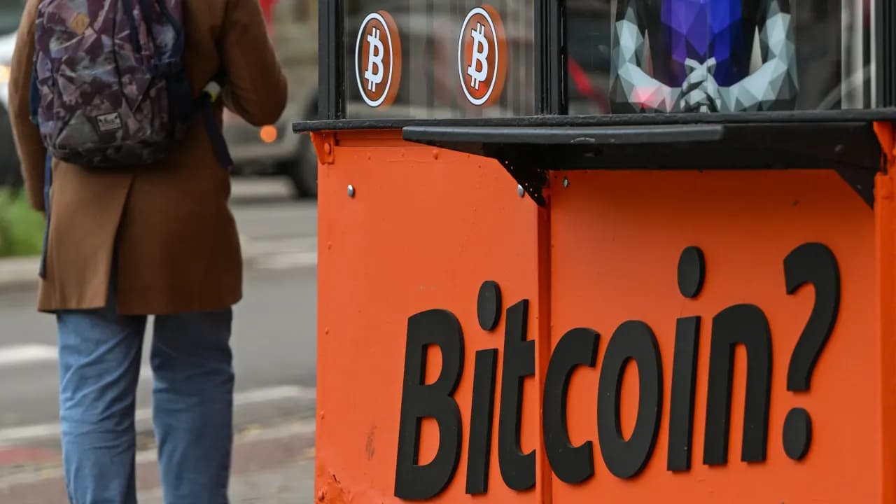 Crypto Options Worth $22B To Expire Friday As Bitcoin Slips Below $109K ...