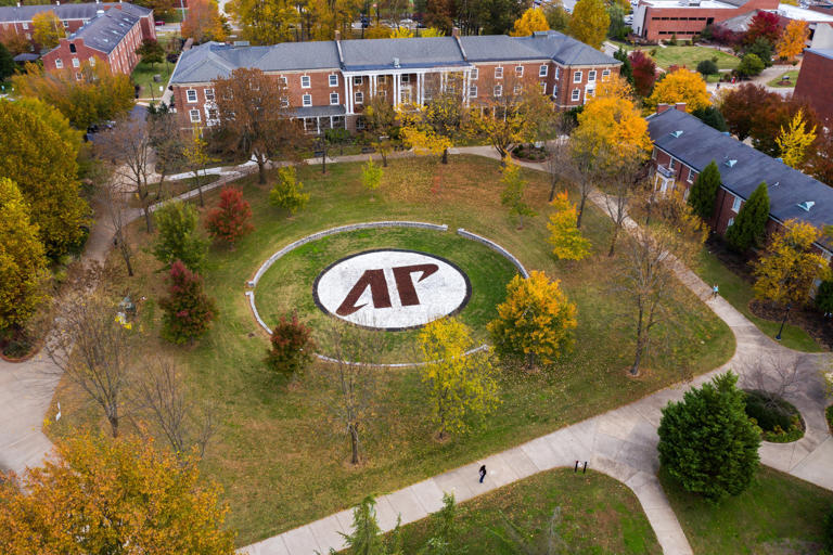 Austin Peay professor reinstated following alleged post involving ...
