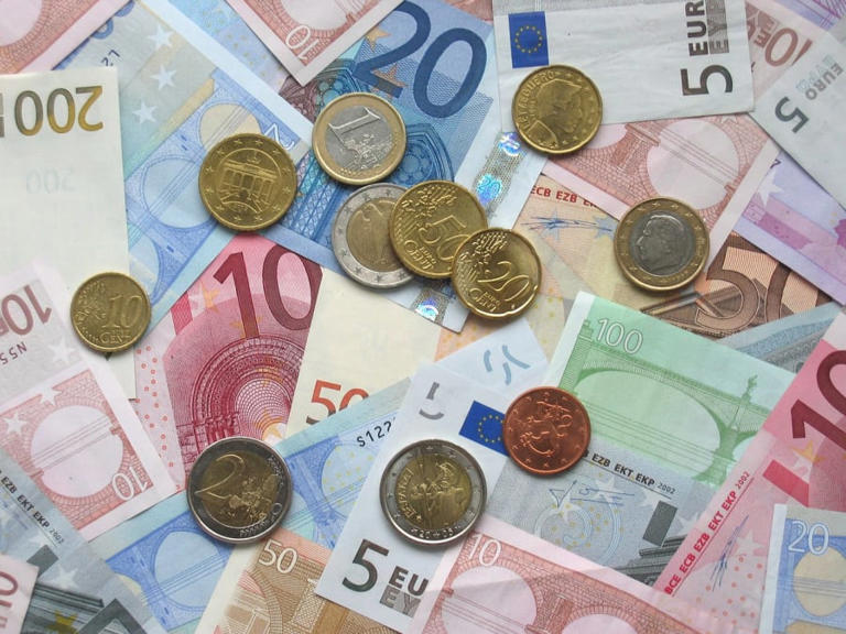 ΟΠΕΚΑ: Πότε πληρώνονται τα επιδόματα Σεπτεμβρίου