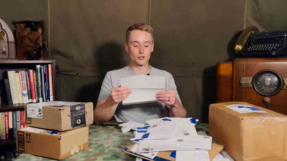 Unboxing relics and letters – a surprise from my fan