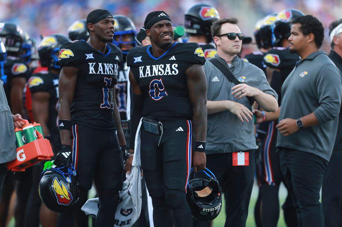 Kansas Jayhawks vs. Cincinnati football: Game prediction, betting odds ...