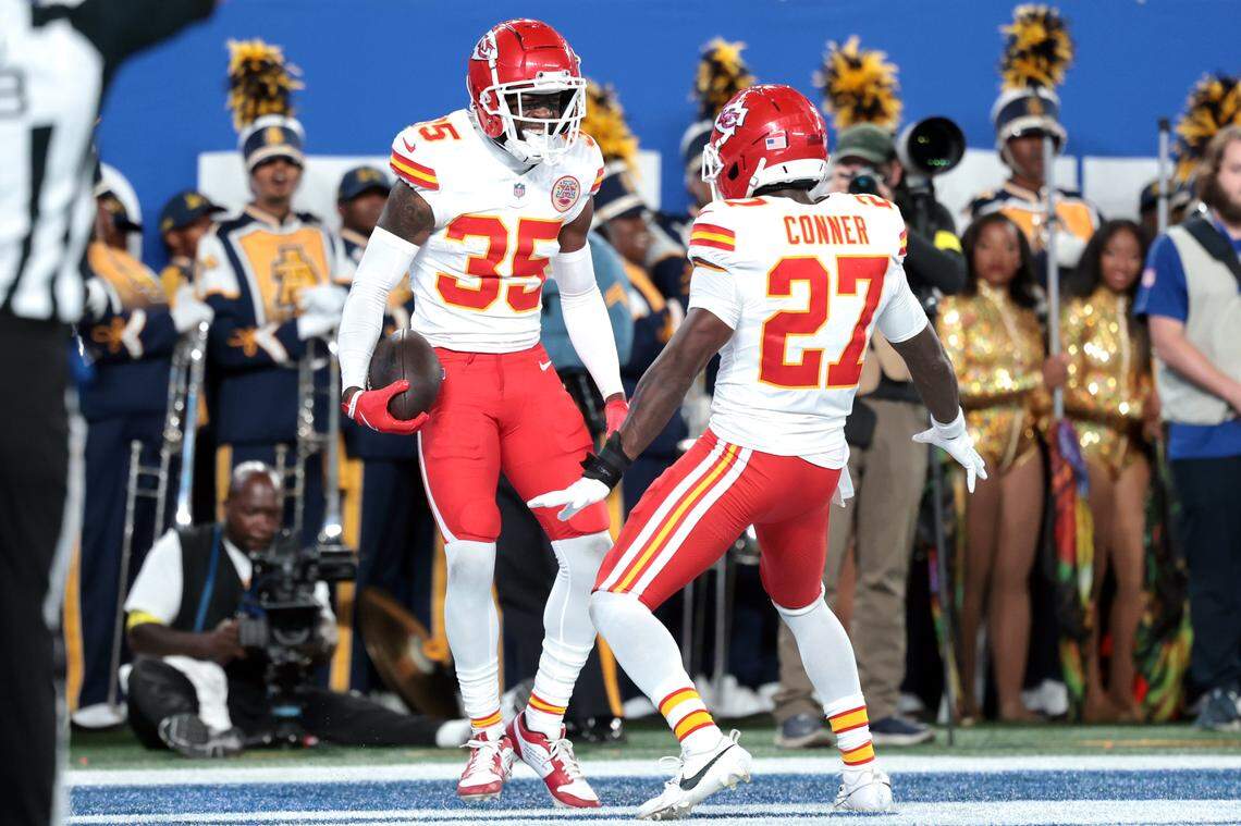 Chiefs coach says KC should've had 4 interceptions Sunday and he let ...