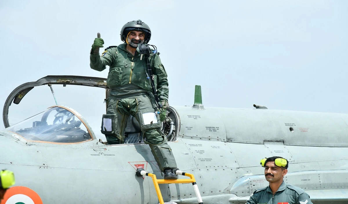 Farewell to the Iconic MiG-21 Fighter Jet: A Legacy of Valor