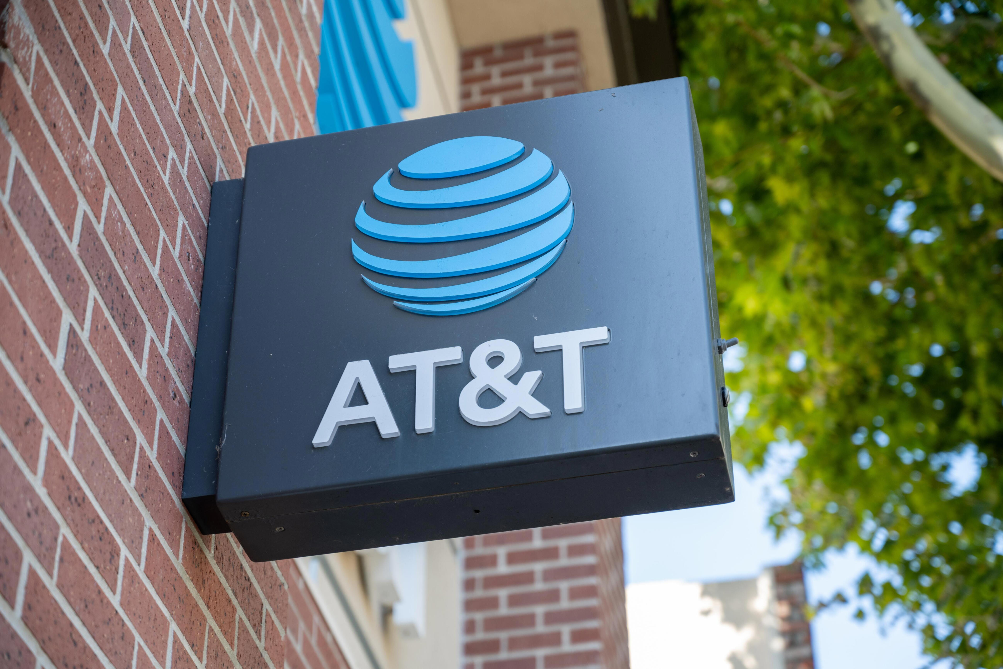 Time Is Running Out to Claim Your Share of AT&T's Gigantic $177 Million Legal Settlement