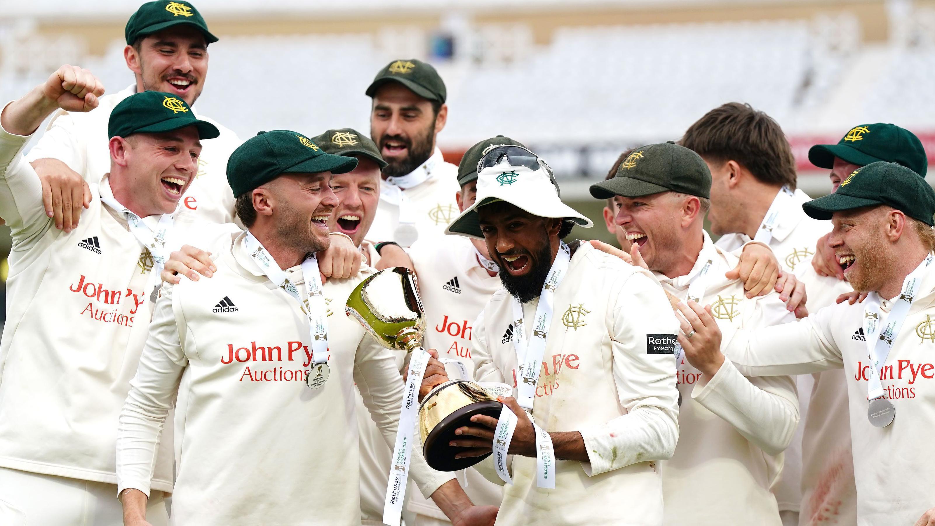 Notts celebrate title win by beating Warwickshire