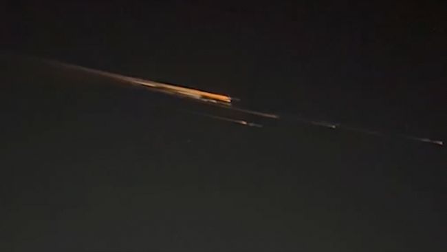 Objects Streak Through California Night Sky Amid Reports of Space ...