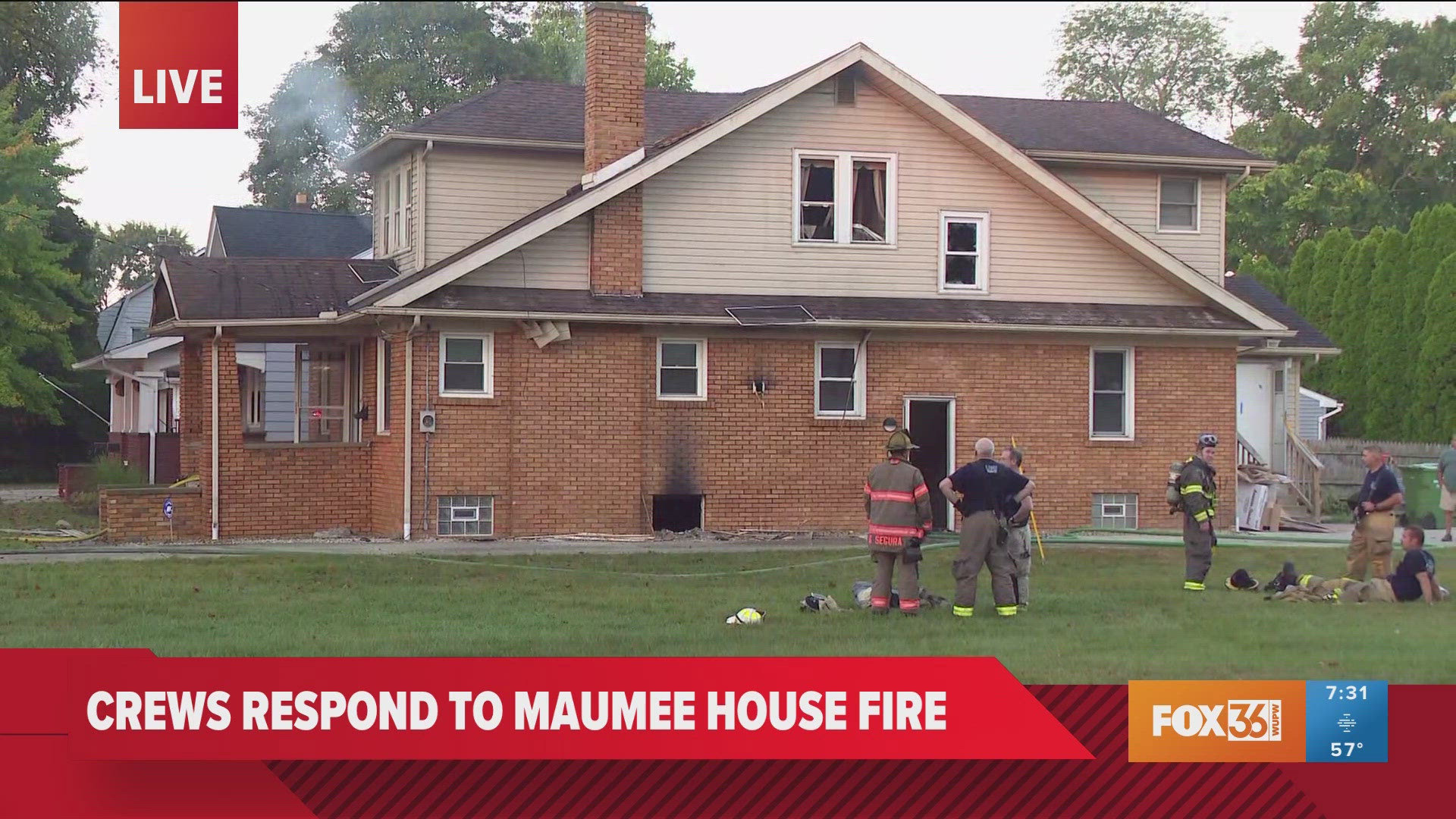 Crews battle house fire in Maumee: Updates