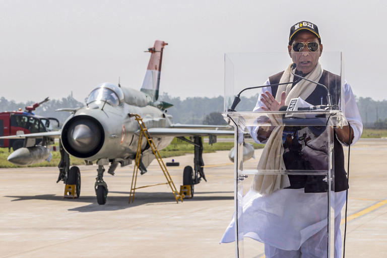 'Darling' of fighter pilots, 'sports car' - IAF veterans recall ...