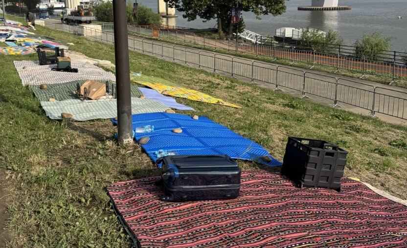 Prime Fireworks Spots Sold for 200,000 Won Before Seoul Festival