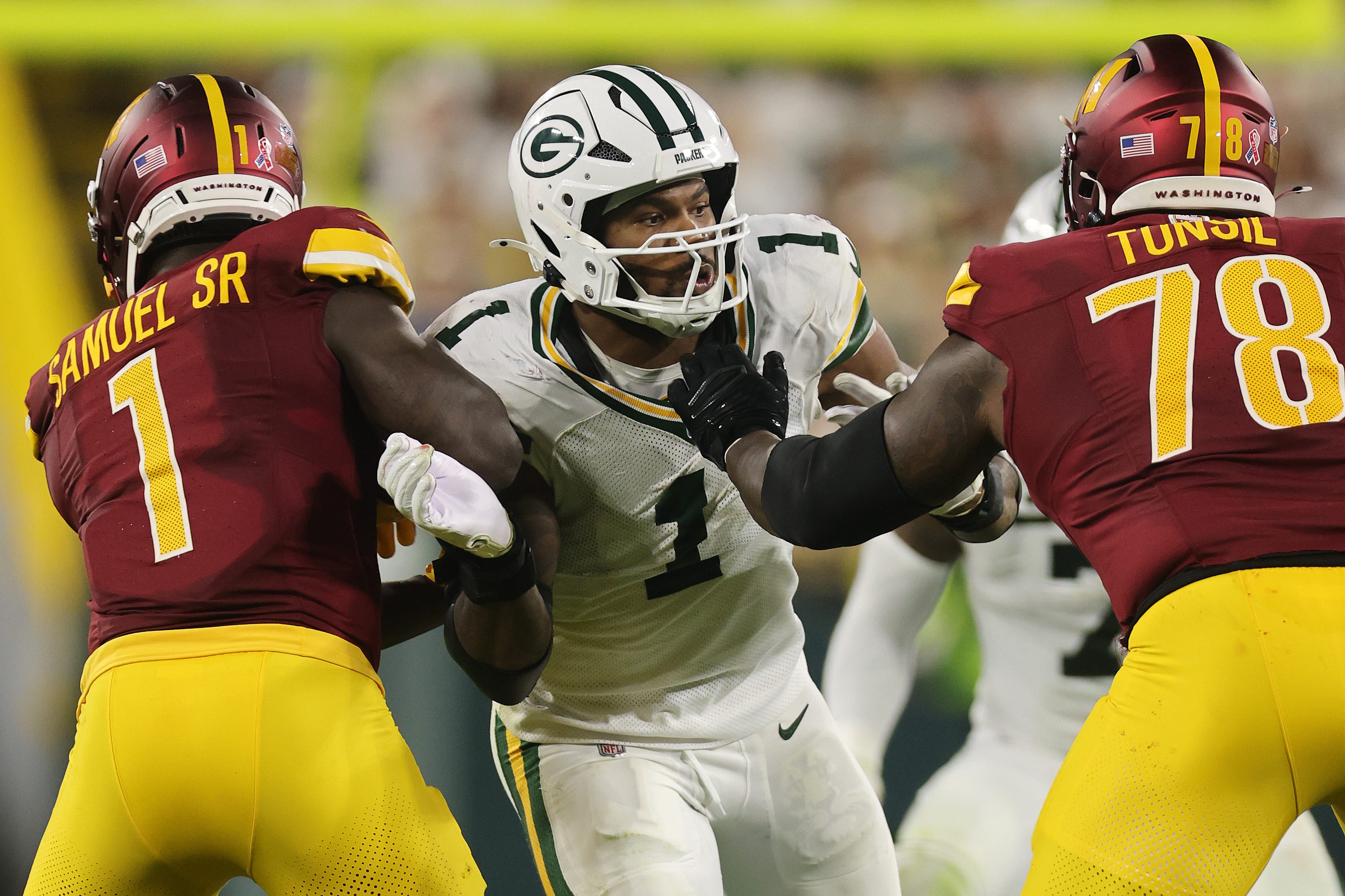 Micah Parsons commanding double teams is elevating other Packers’ pass ...