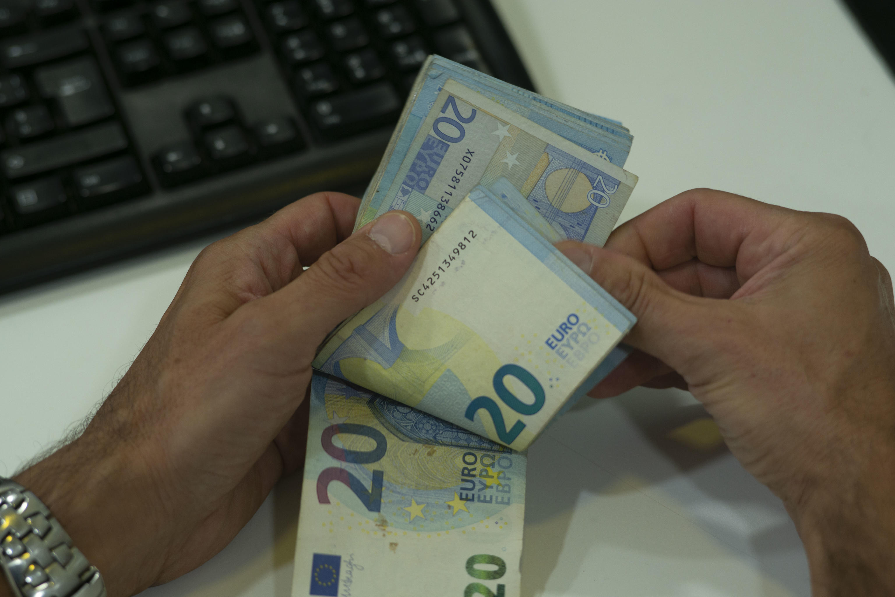 Non-performing loans down in Italy, not Germany and France