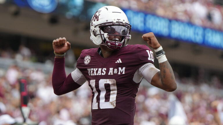 ESPN Ranks College Football's 3 Unbeaten Teams By Strength of Record