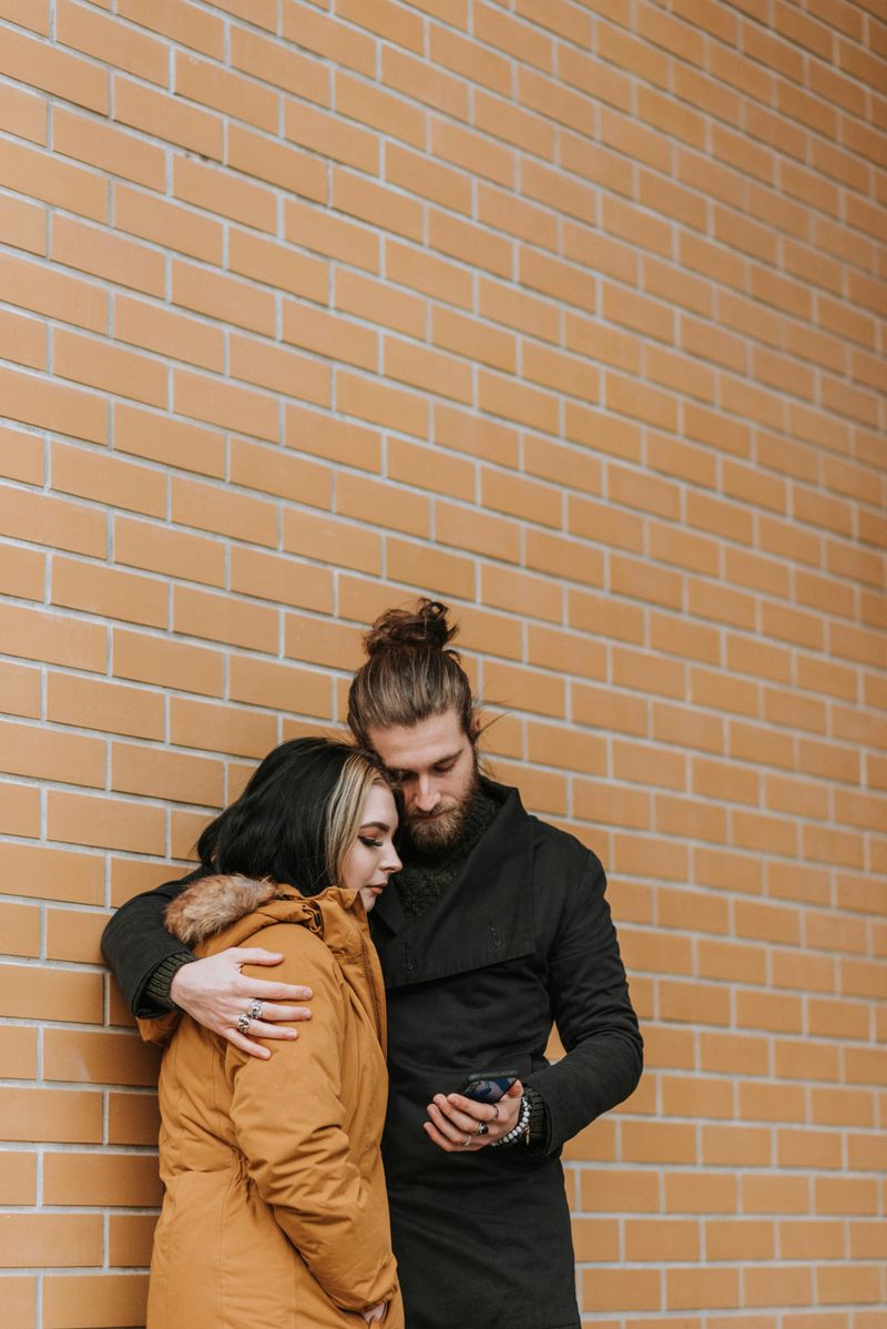 11 Traits of New Age Romantics and How They're Changing Dating Norms