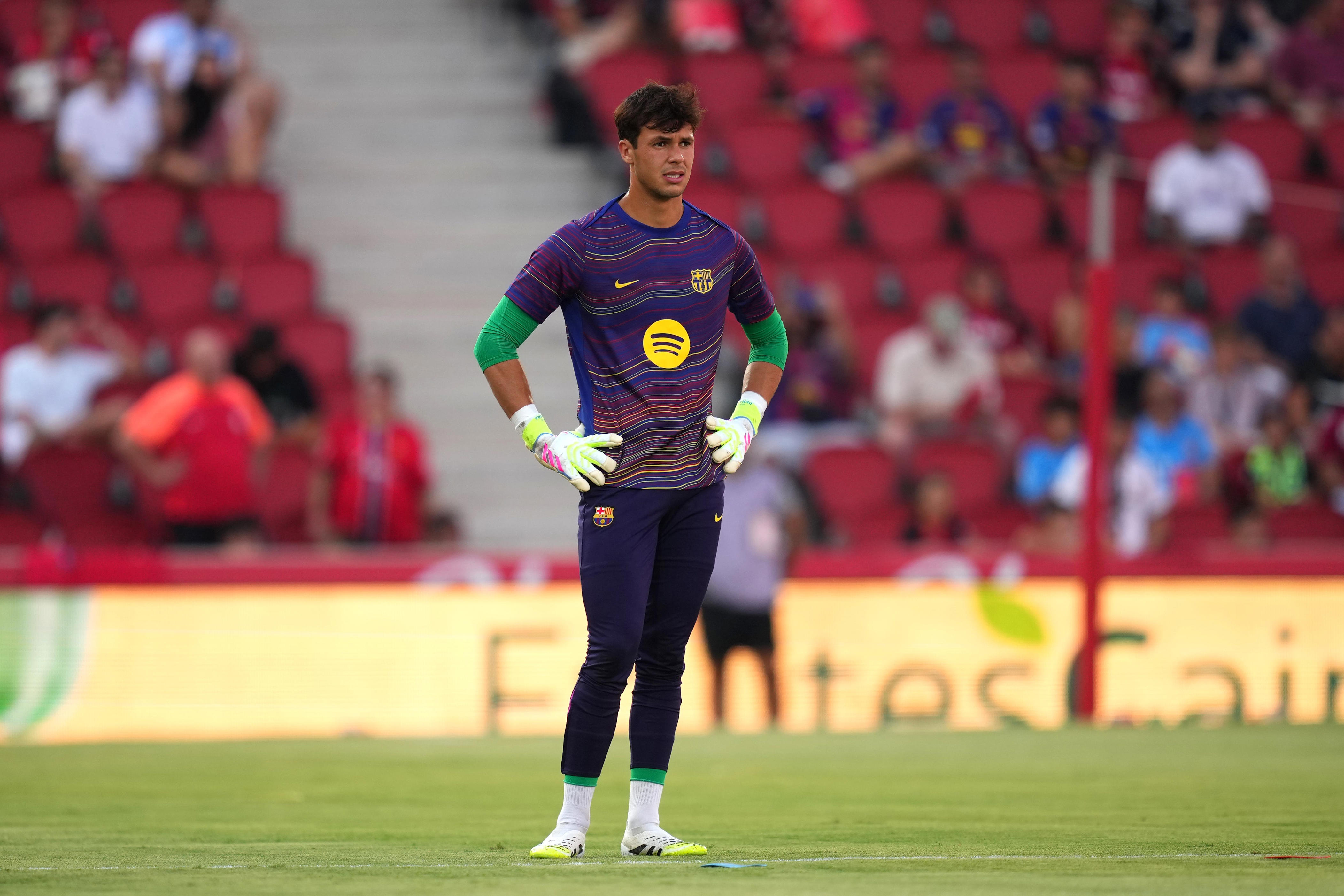 Barcelona recalls U.S. goalkeeper Kochen from U-20 World Cup