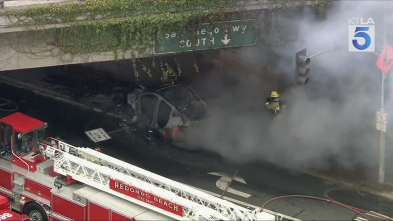 Tesla catches fire underneath 405 in Redondo Beach